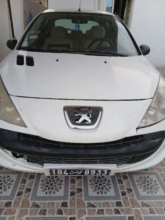 Peugeot 207 2012 - 22 000 TND - Manouba - Baniola.tn
