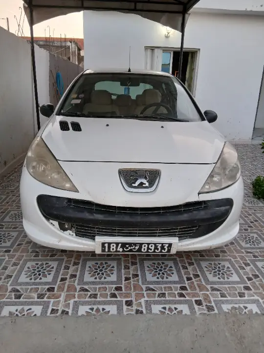 Peugeot 207 2012 - 22 000 TND - Manouba - Baniola.tn